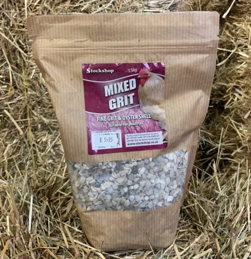 Mixed grit and oyster shell for poultry 1.5kg | Longdown Activity Farm